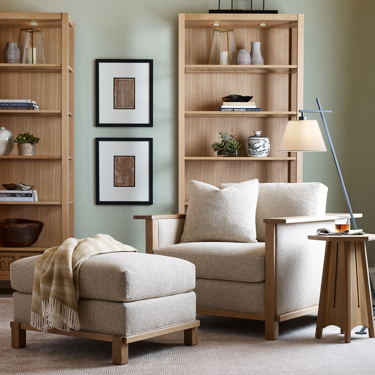 Surrey Hills Wood-Frame Lounge Chair – Stickley Brand